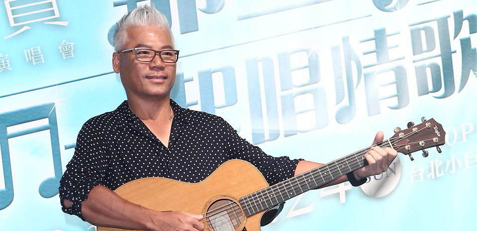 Eric Moo - Showtimes, Deals, & Reviews | Vegas.com